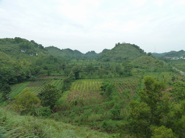Caving in SE Asia: Gunung Sewu cockpit karst in Java