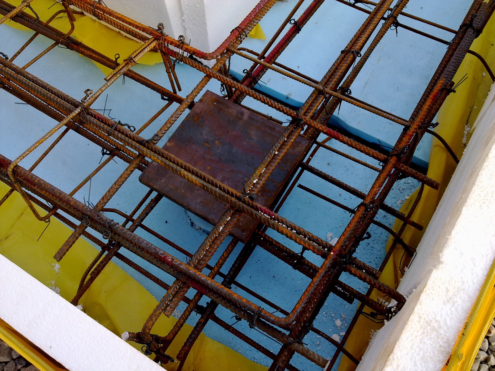 Passiiviakos tässä!: Raudoitusta ja raudoitusta