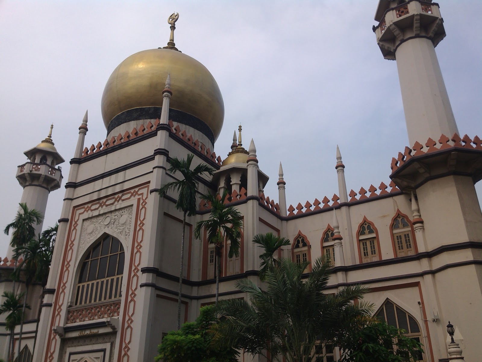 AMAZING INDONESIA: SULTAN MOSQUE, BUGIS, SINGAPORE