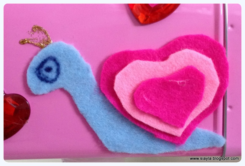 Imagination Station: DIY Valentine Snail Mail Boxes for Love Notes