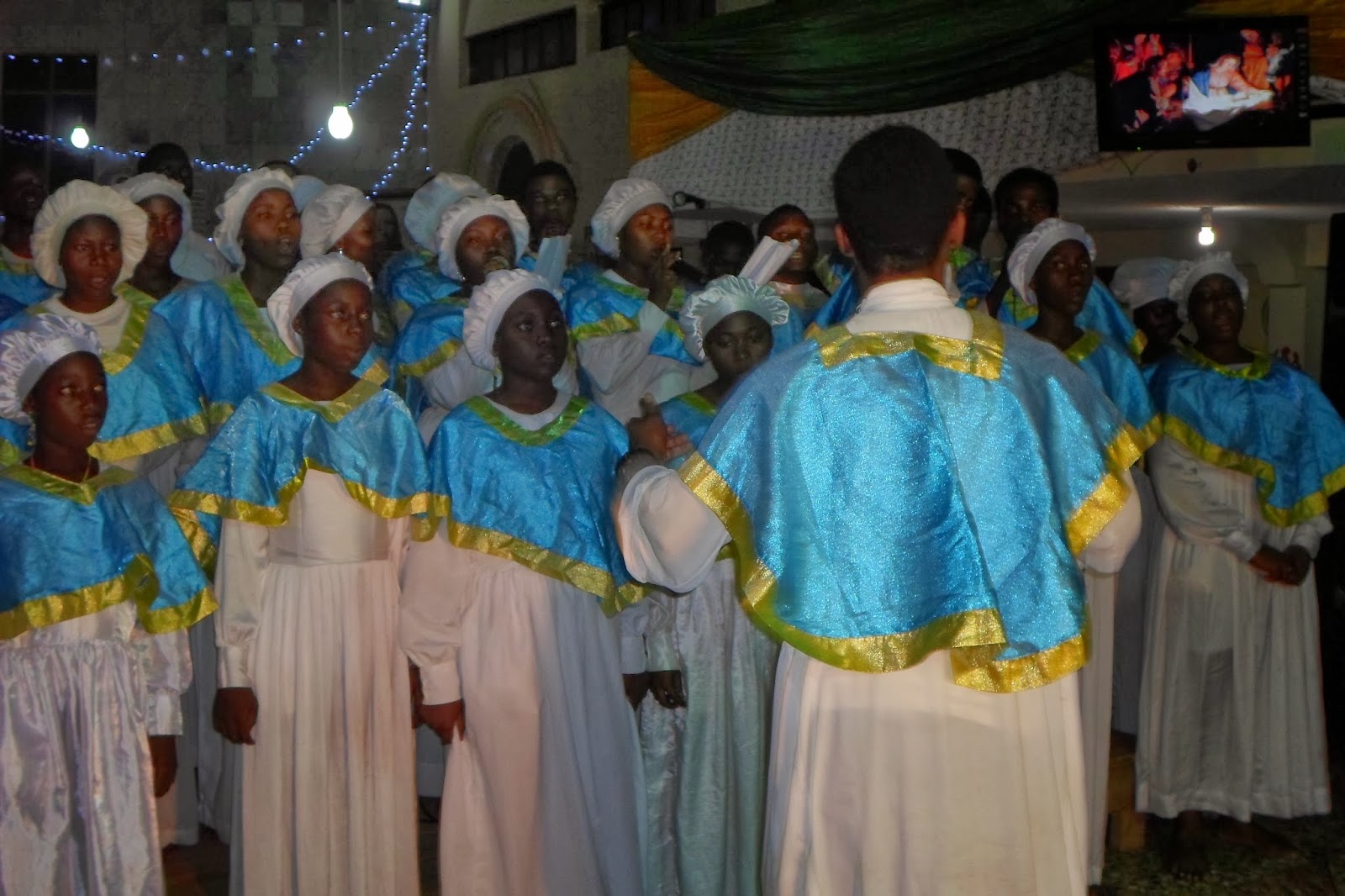 CELESTIAL CHURCH OF CHRIST APETE IBADAN: December 2013