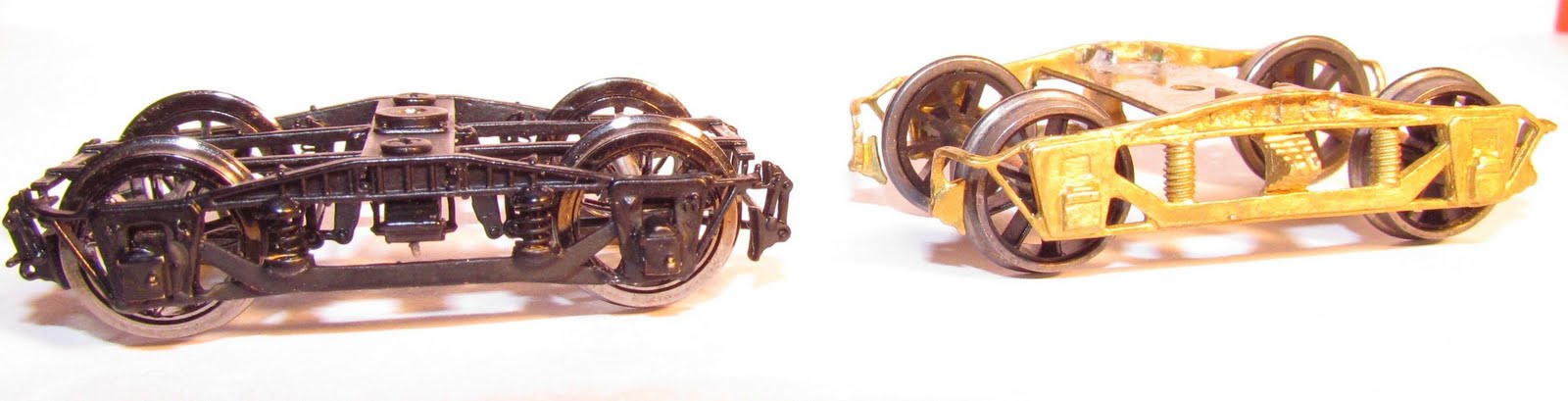 Blue and Gold Models: More bogie photo's