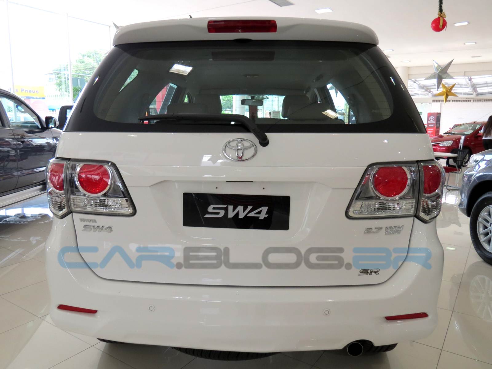 Hilux SW4 Flex Automática: fotos, preço, consumo e especificações técnicas