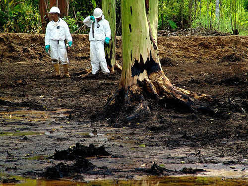 Geography: The truth about Chevron! Ecuador's assassin!