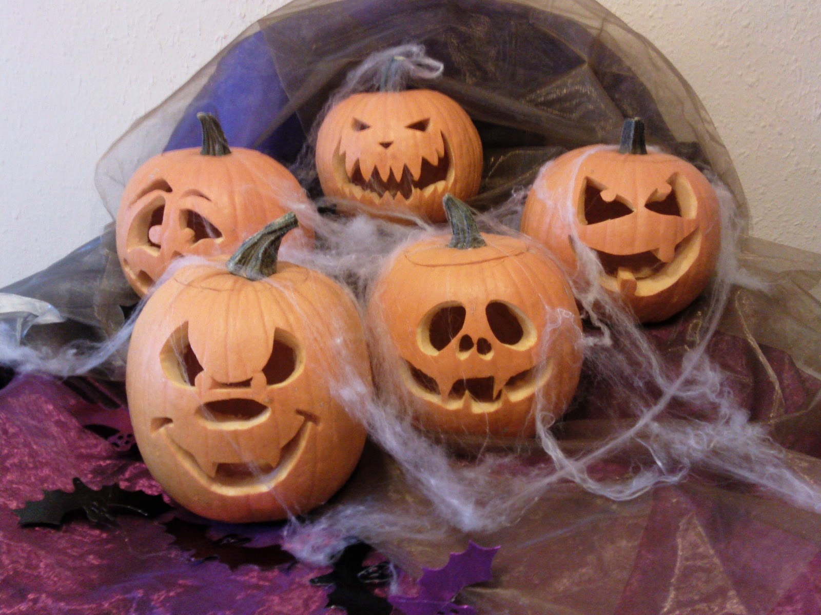 tallado de frutas y verduras: Calabazas Halloween