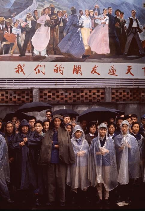 Color Photos of Daily Life in China in the 1970s ~ Vintage Everyday