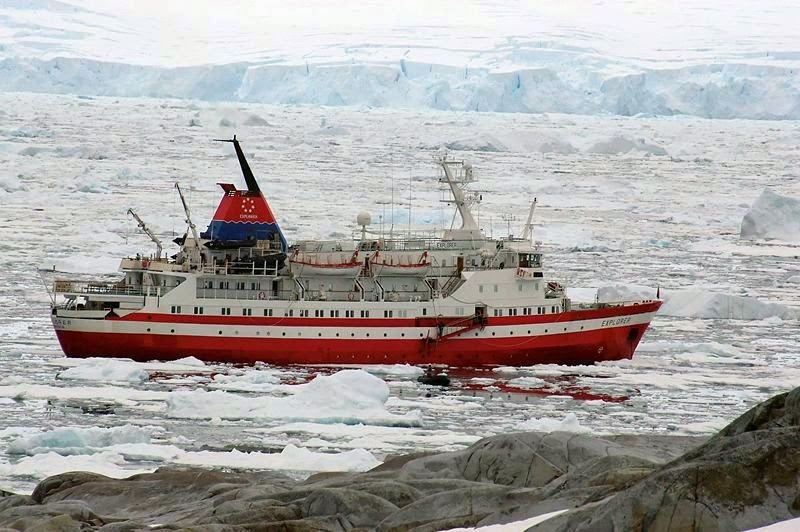 transpress nz: in the Antarctic with the M.S. 'Explorer'