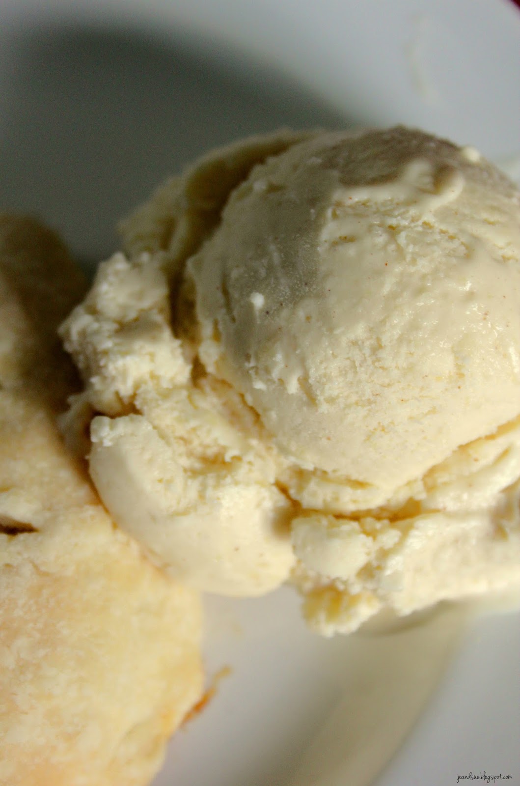 Jo and Sue: Individual Pear Pies and Honey Roasted Pear Ice Cream