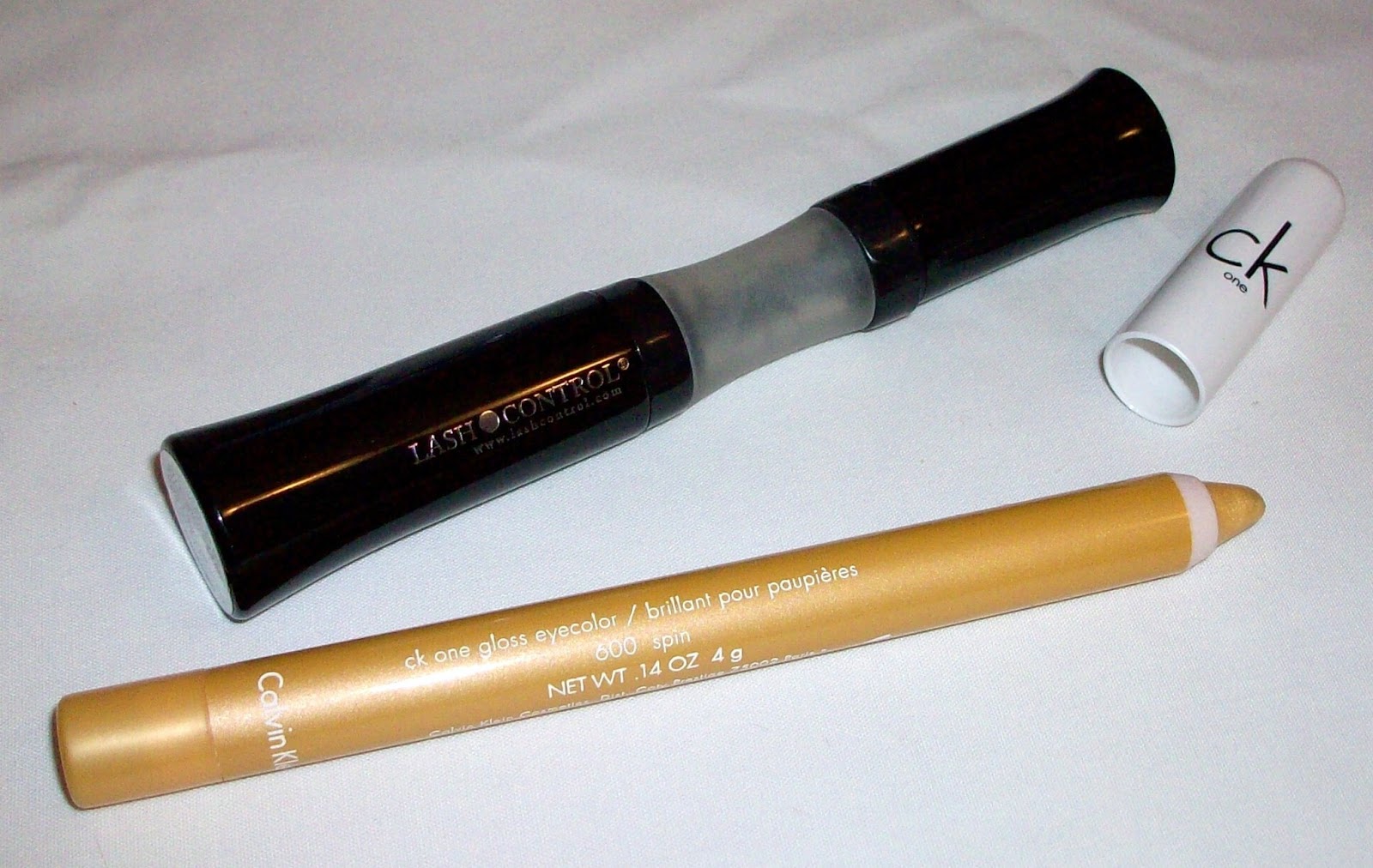 Luxury on the Lips: Violet Box - June 2013