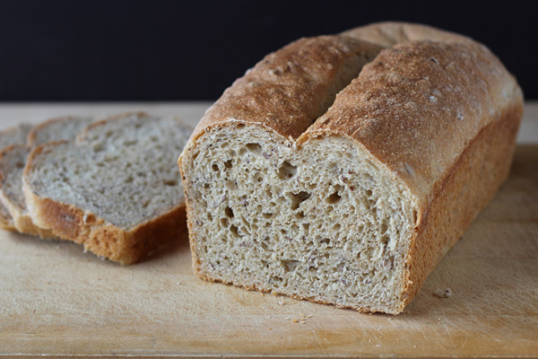 Cookistry: Spelt and Flax Loaf