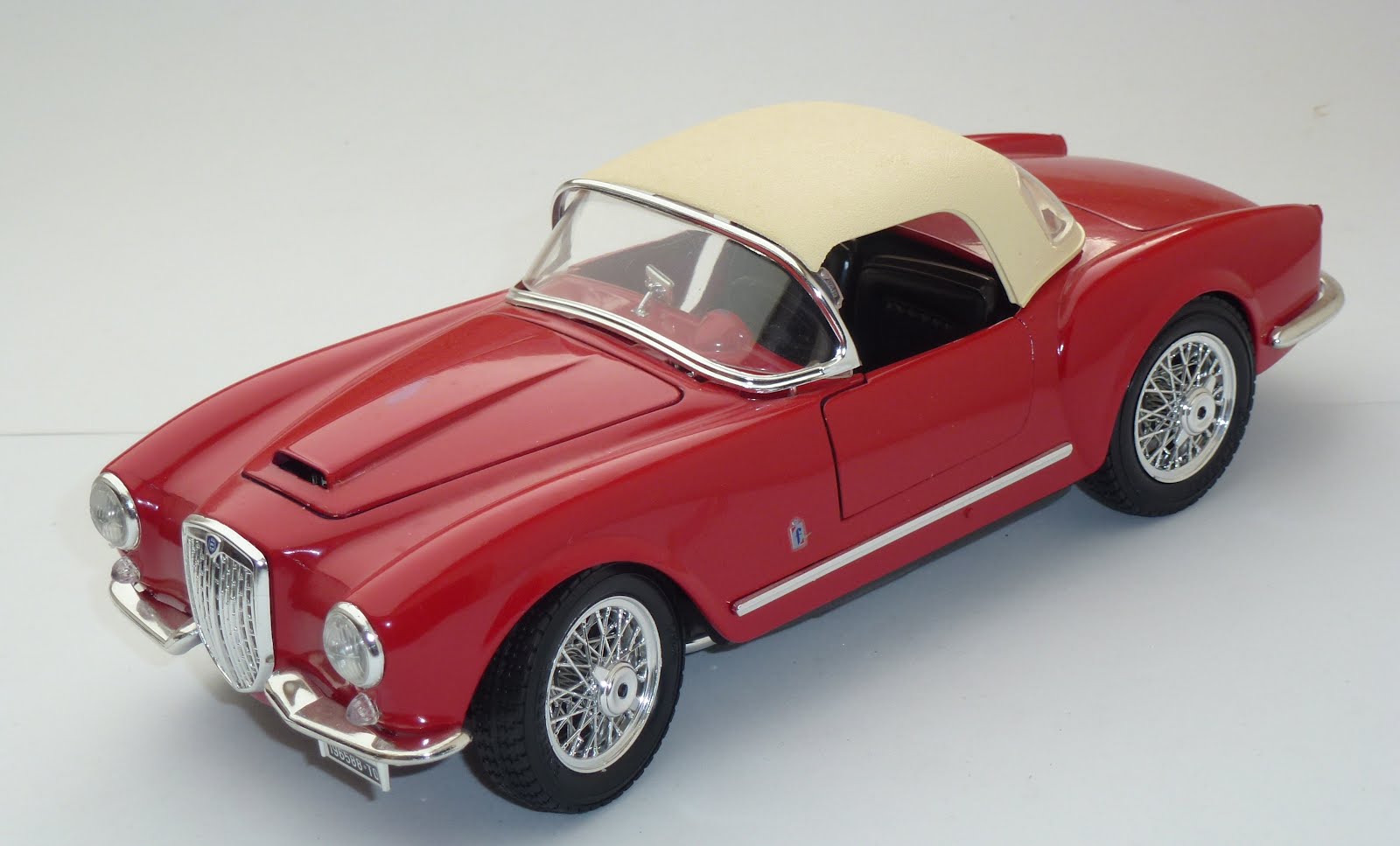 PHILIP'S 1/18 DIE-CAST SCALE MODELS: 1/18 Scale Die-Cast Cars