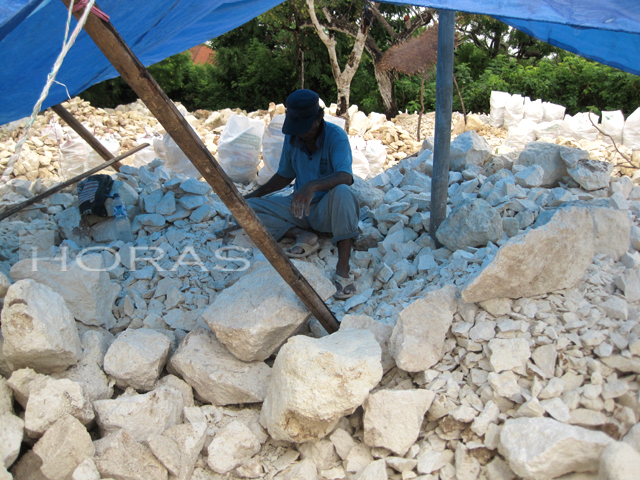 HORAS INDONESIA Contractor, Interior design, Natural stone: Limestone ...