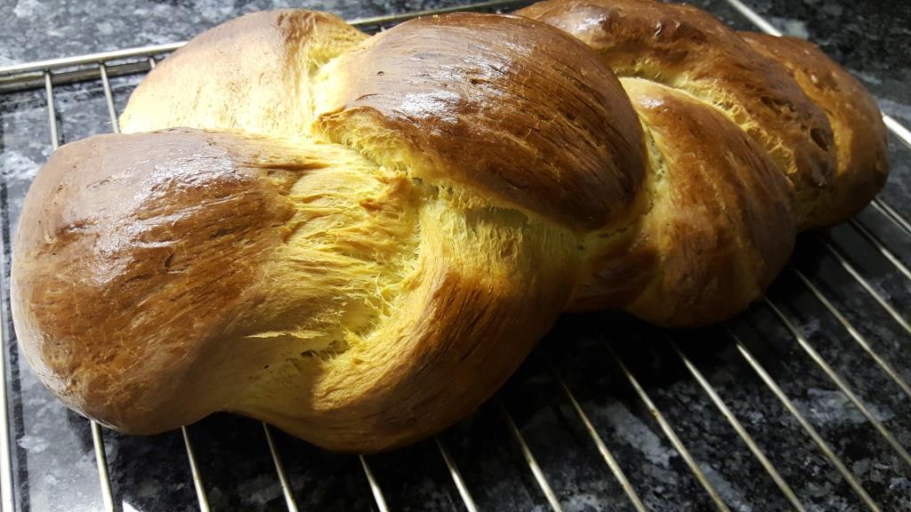 eat-culture: Berner Butterzopf (butter plaited loaf from Berne)