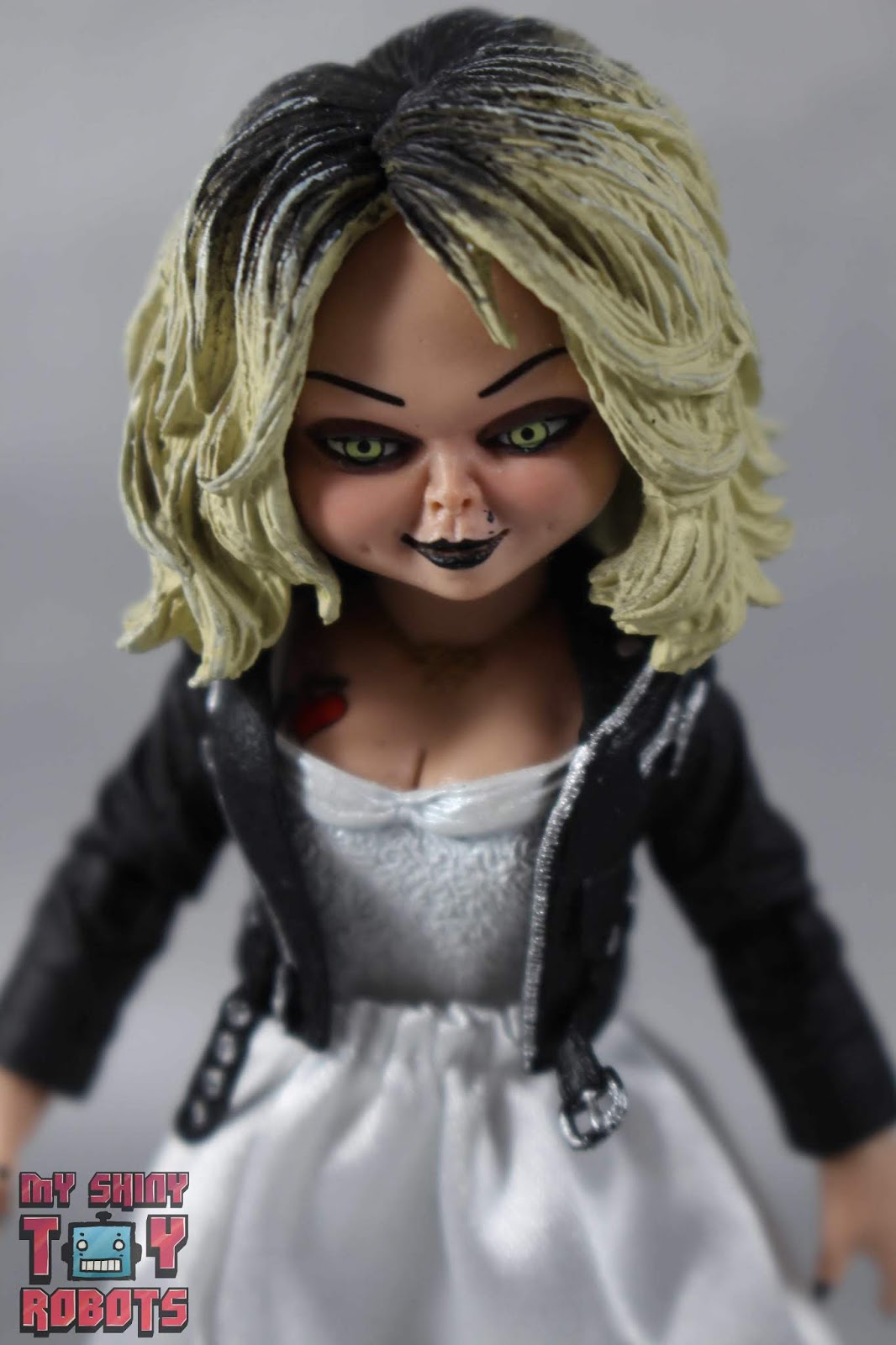 My Shiny Toy Robots: Toybox REVIEW: NECA Bride of Chucky Ultimate ...