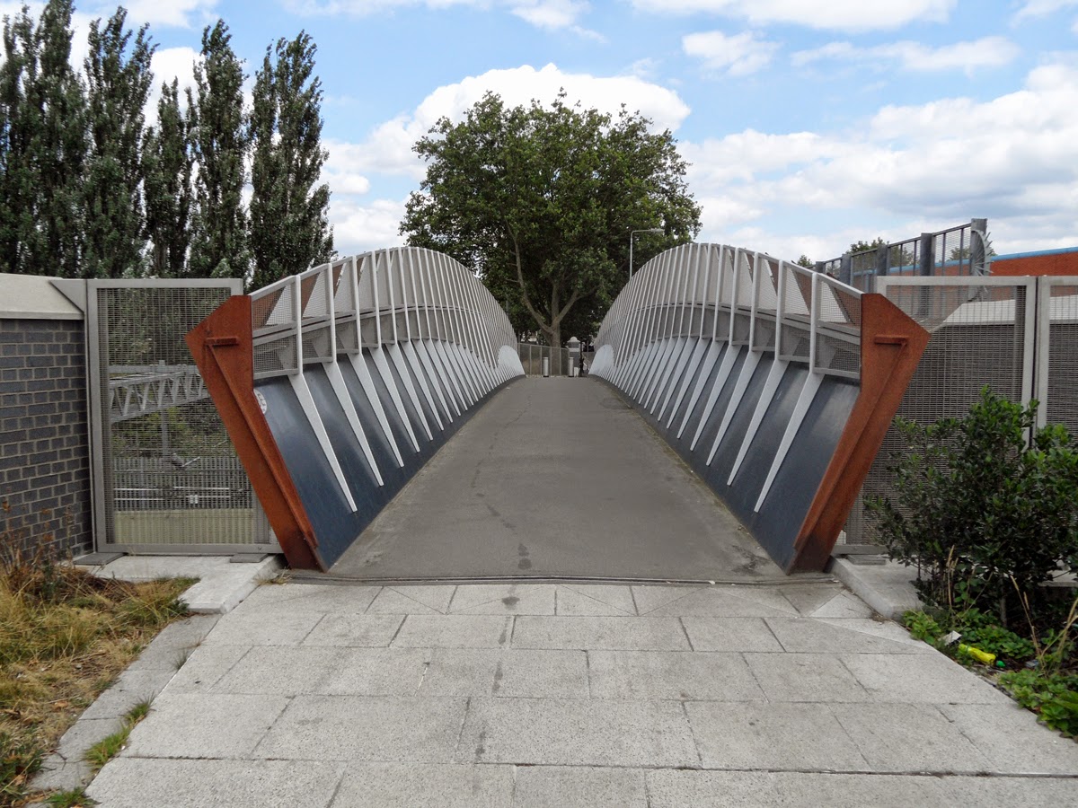 The Happy Pontist: London Bridges: 37. Olympic Park Bridge 1