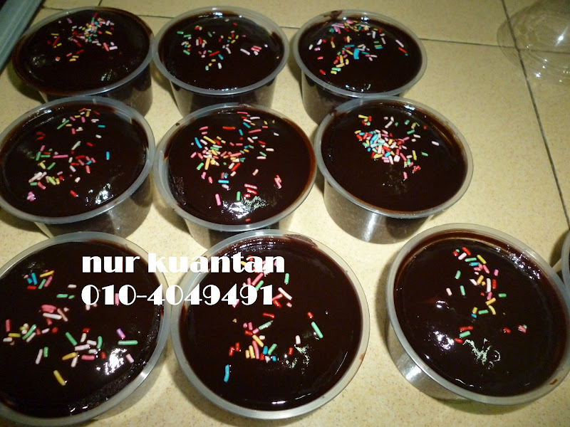 Azam Fnaa bakery : Trifle mini, dadih, doorgift kek coklat untuk Ibi