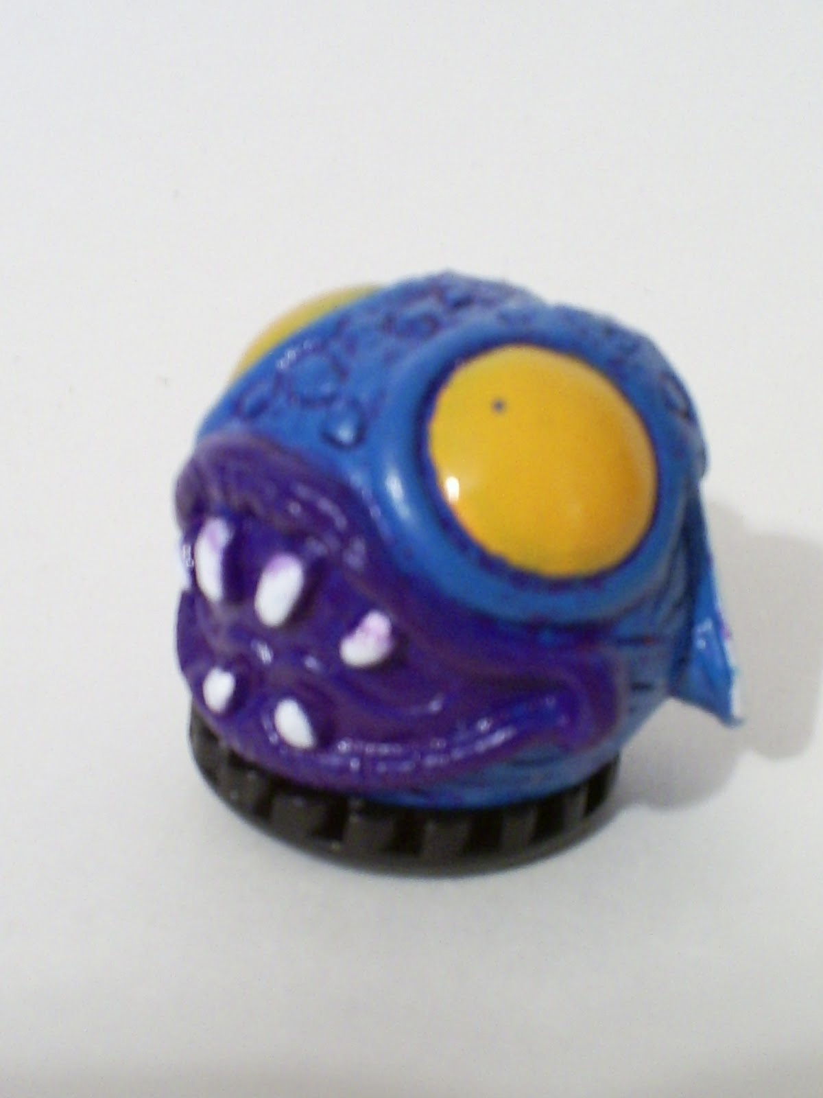 That Figures: REVIEW: Monster Marbles Series 1.1: Fisheye & Sea Goblin