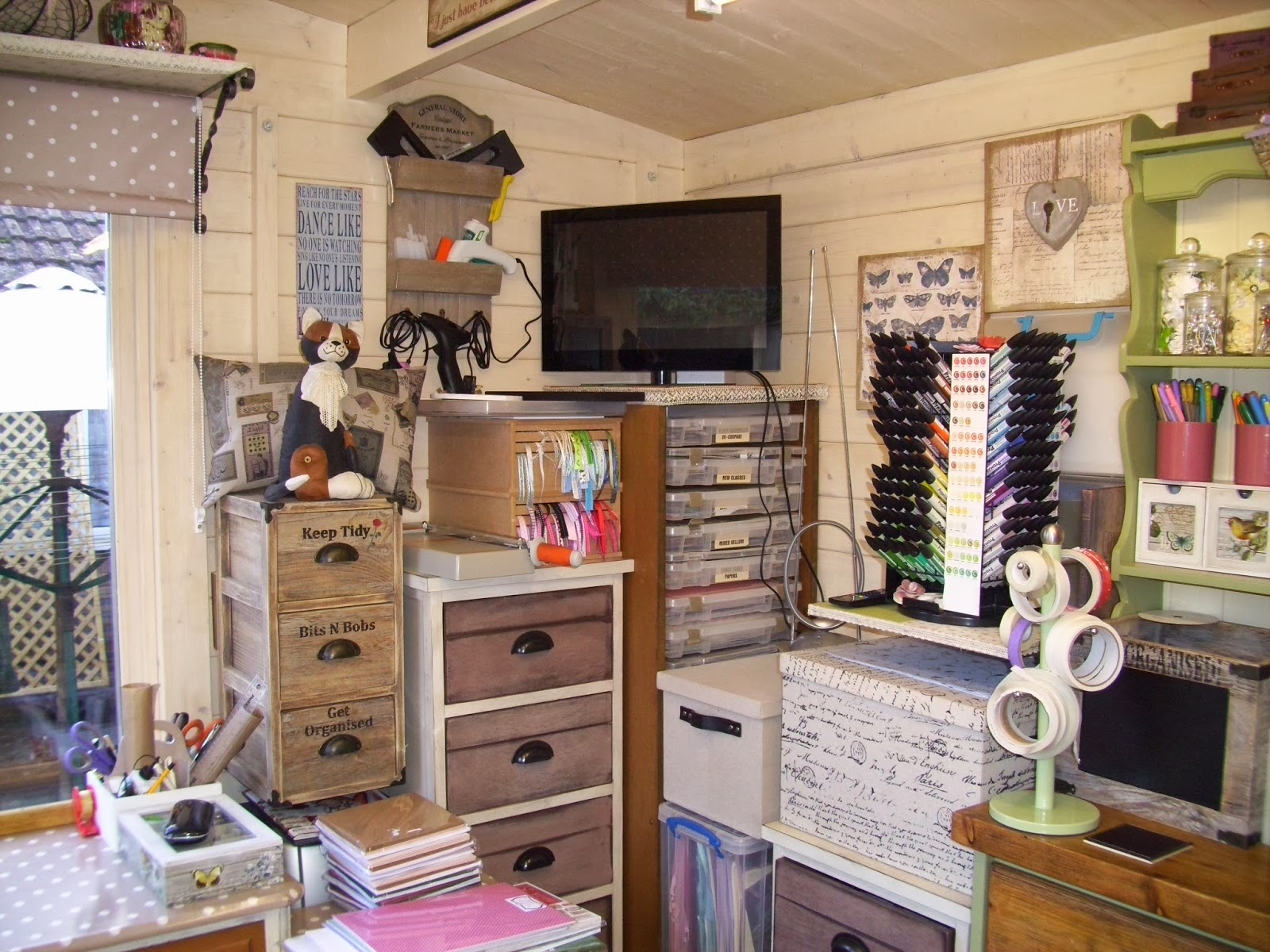 Welcome to Lisa.B.Designs : The Big Reveal on my Craft Studio.......!!!