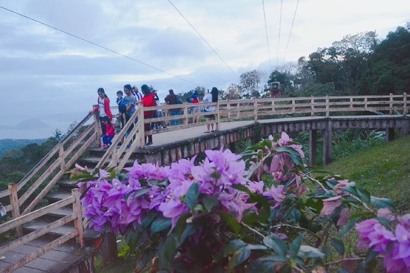 Tagaytay Picnic Grove - For Urban Women - Awarded Top 100 Urban Blog ...