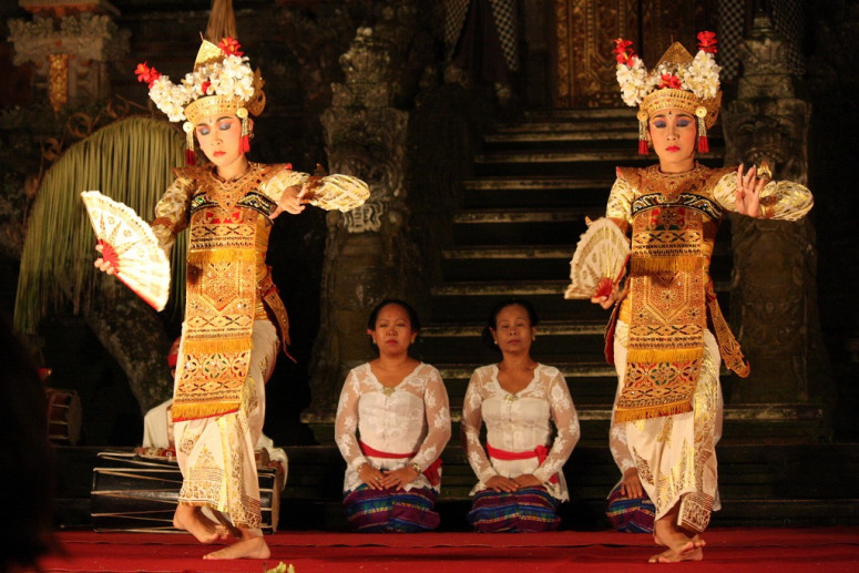 Pengertian Tari Rakyat dan Contohnya