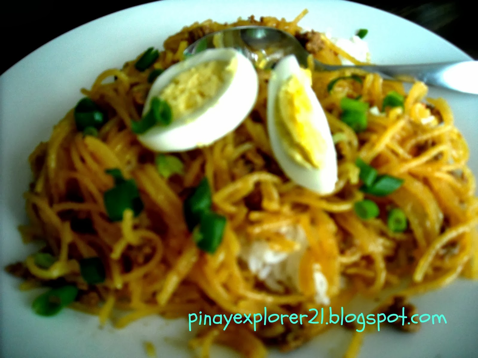 The Sweet Cuisinera: Pancit Palabok