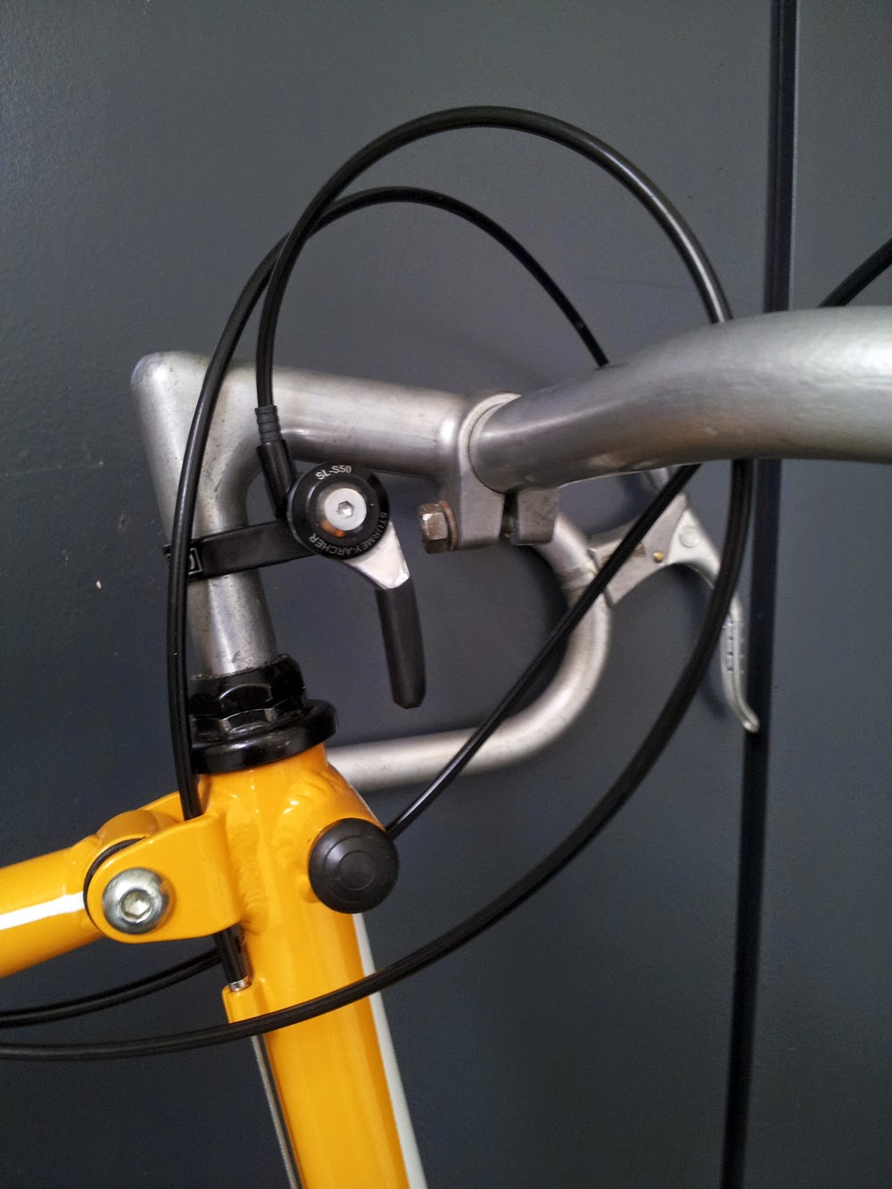 Bicicletas acabadas a mano. A tu gusto, o al mío. Customización, fixies ...