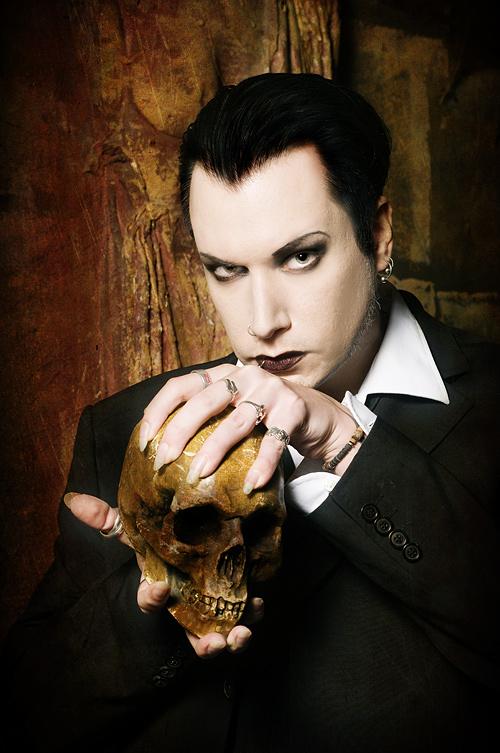 Vale da Escuridão: Happy Bday Chris Pohl!