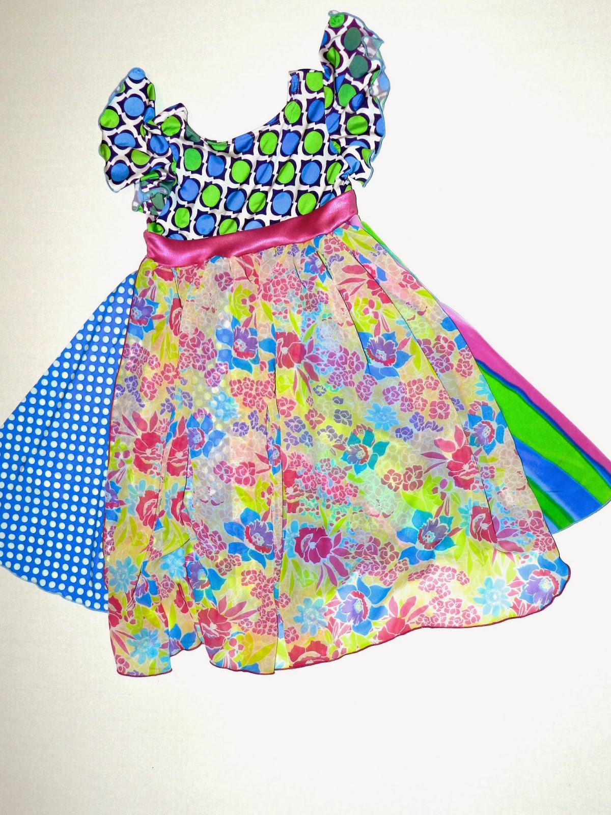 A1nettie's Loves: TwirlyGirl Day Dreaming Dress Review