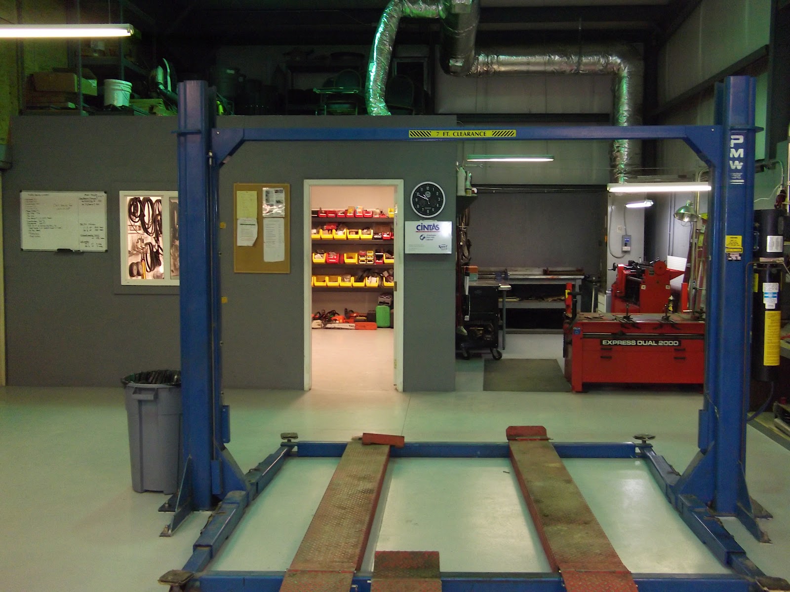 Recognizing the Back of The House ~ WILLOW OAKS COUNTRY CLUB