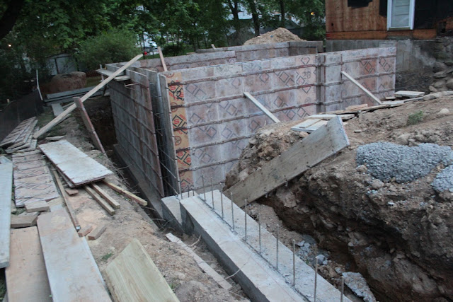The House that Fergal and Liz Built: Week Four - Footings, Foundation ...