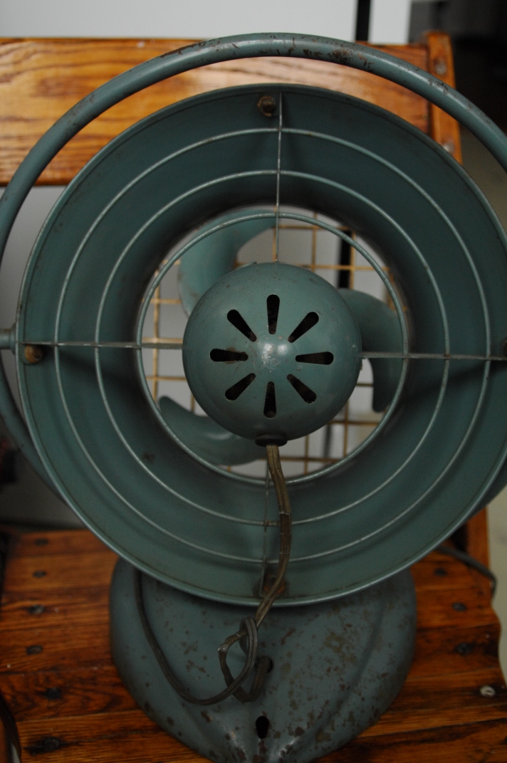 Our Vintage Adventures!: Gilbert Vintage Fan