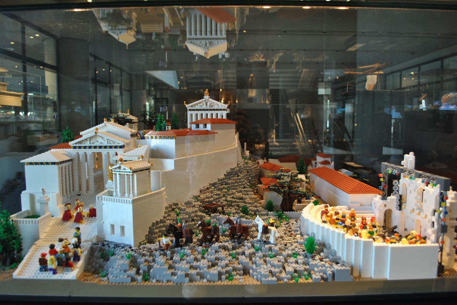 Ancient Hellas back up: Acropolis miniature made out of Lego bricks / H ...