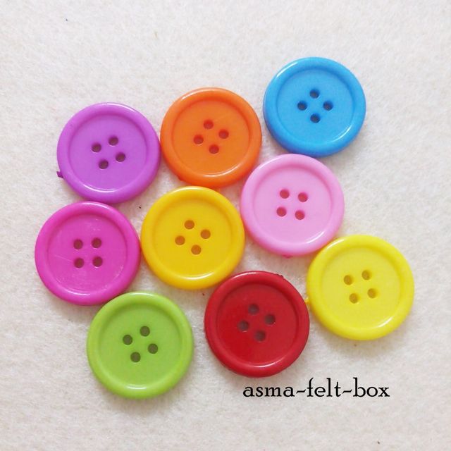 Craft Supply Baru : Butang Bulat 20mm 4 Lubang