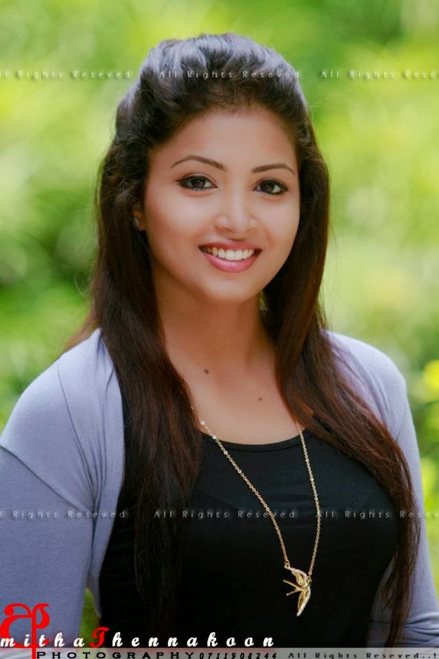 Gossip Lanka: Hashini Gonagala