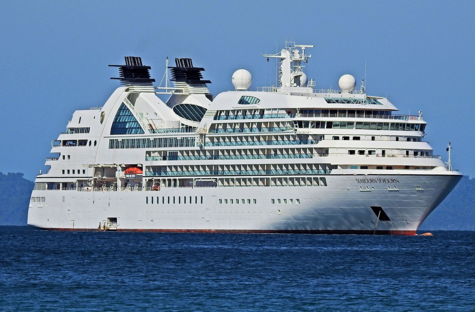 BRIAN'S SHIPPING PHOTOS: SEABOURN CRUISES