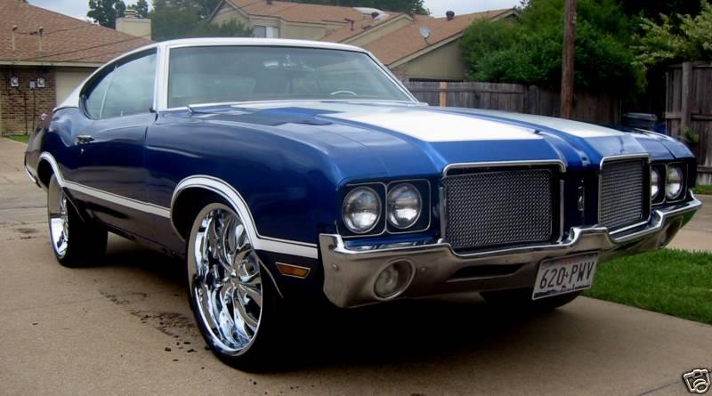 My amazing world: 1972 Custom Oldsmobile Cutlass Supreme