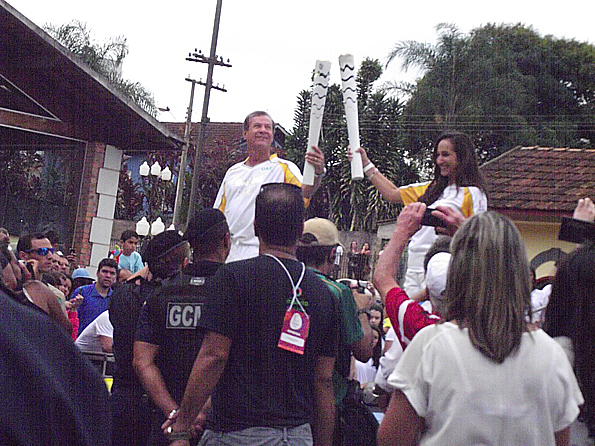TURISMOLOGIA: O DIA EM QUE A TOCHA OLÍMPICA CHEGOU À MINHA CIDADE.
