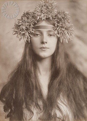 Dear Golden Vintage Evelyn Nesbit