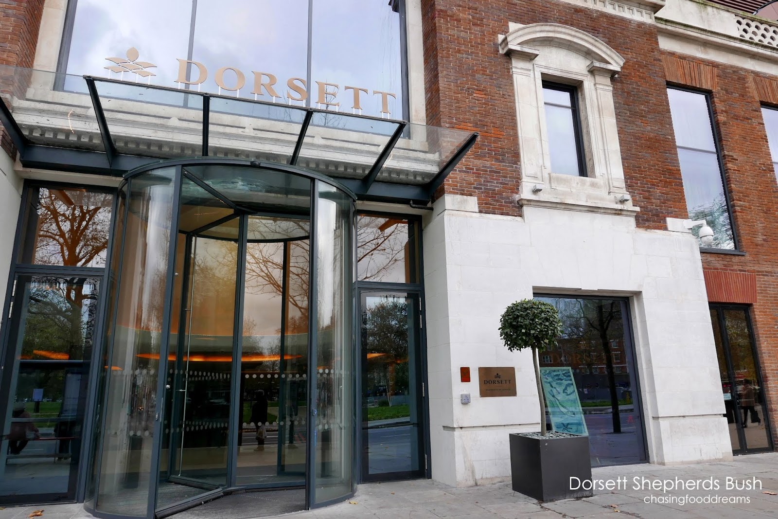 CHASING FOOD DREAMS: Fly Me to London: Dorsett Shepherds Bush @ West London