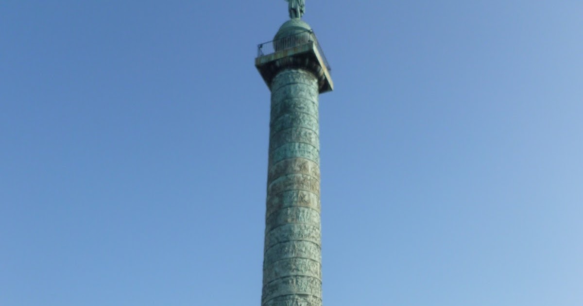 Photo-ops: Napoleon Bonaparte: Vendôme Column - Paris, France