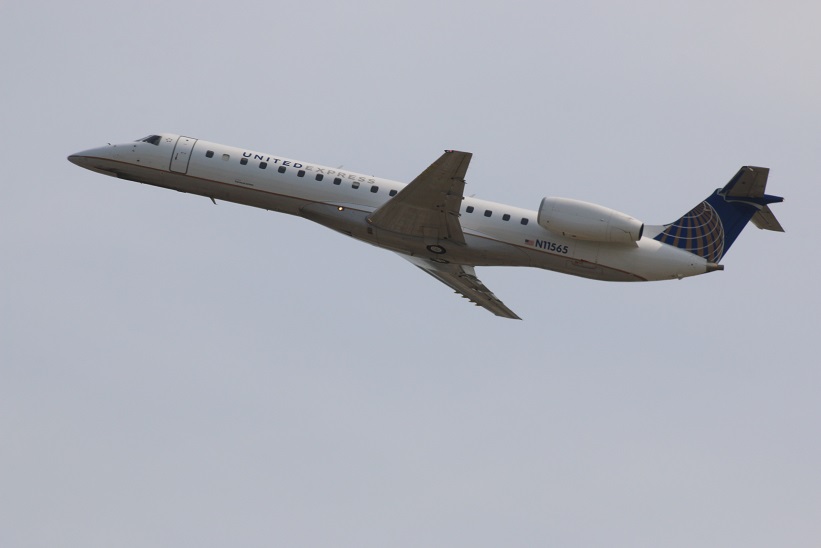 Michigan Exposures: Plane Watching at O'Hare Airport