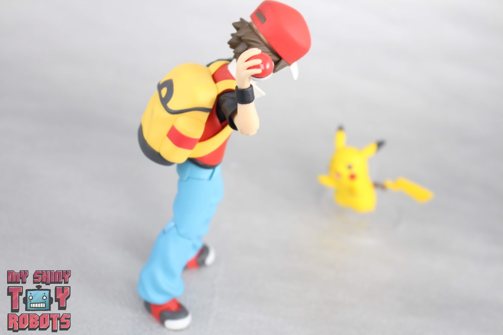 My Shiny Toy Robots: Toybox REVIEW: Figma Red