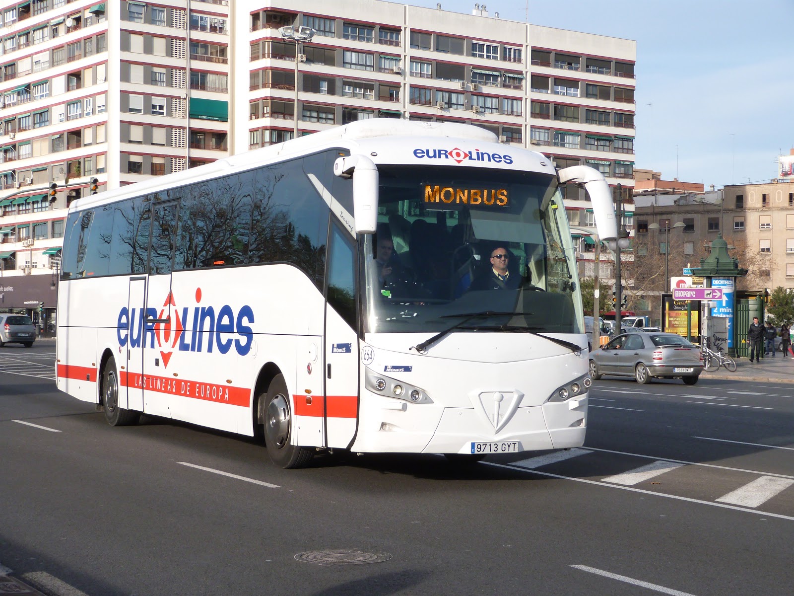 Autocares en Valencia: EuroLines / MonBús 1.664