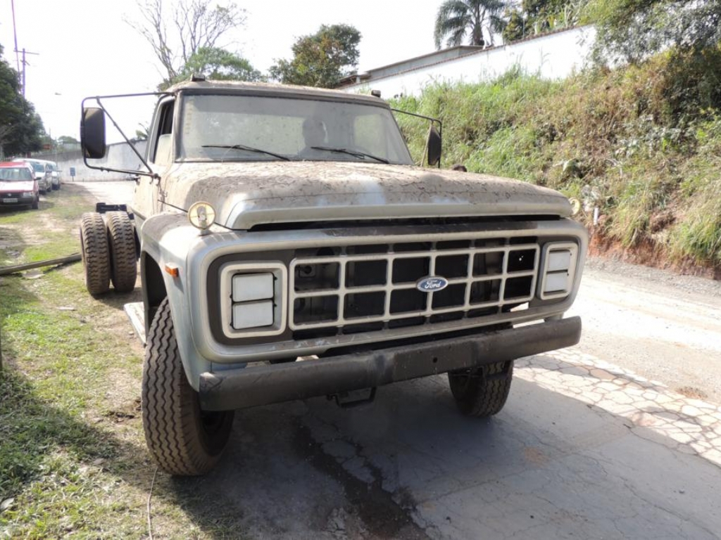 Ford F-11000 zero KM - Uma relíquia a venda
