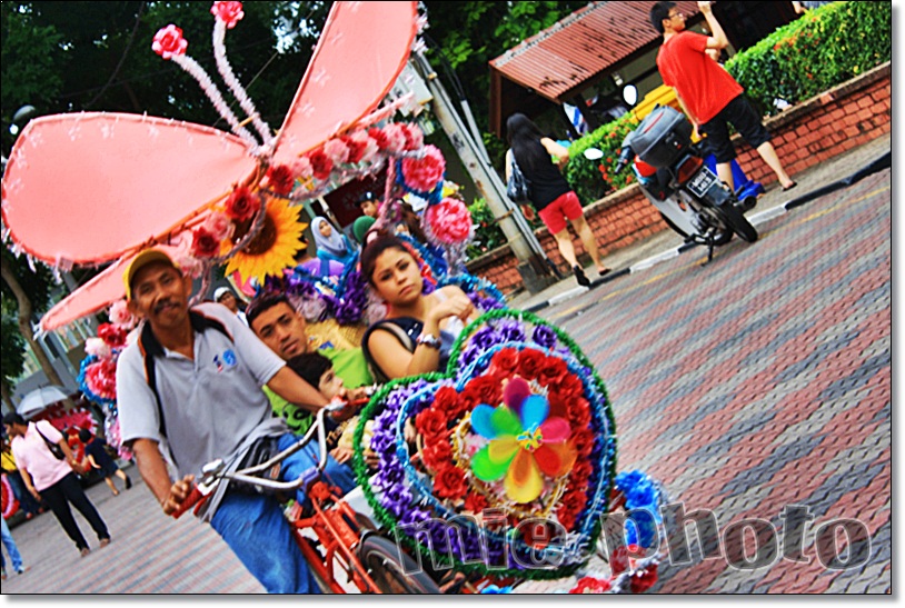 Gambar Beca Berbunga Di Melaka | mie