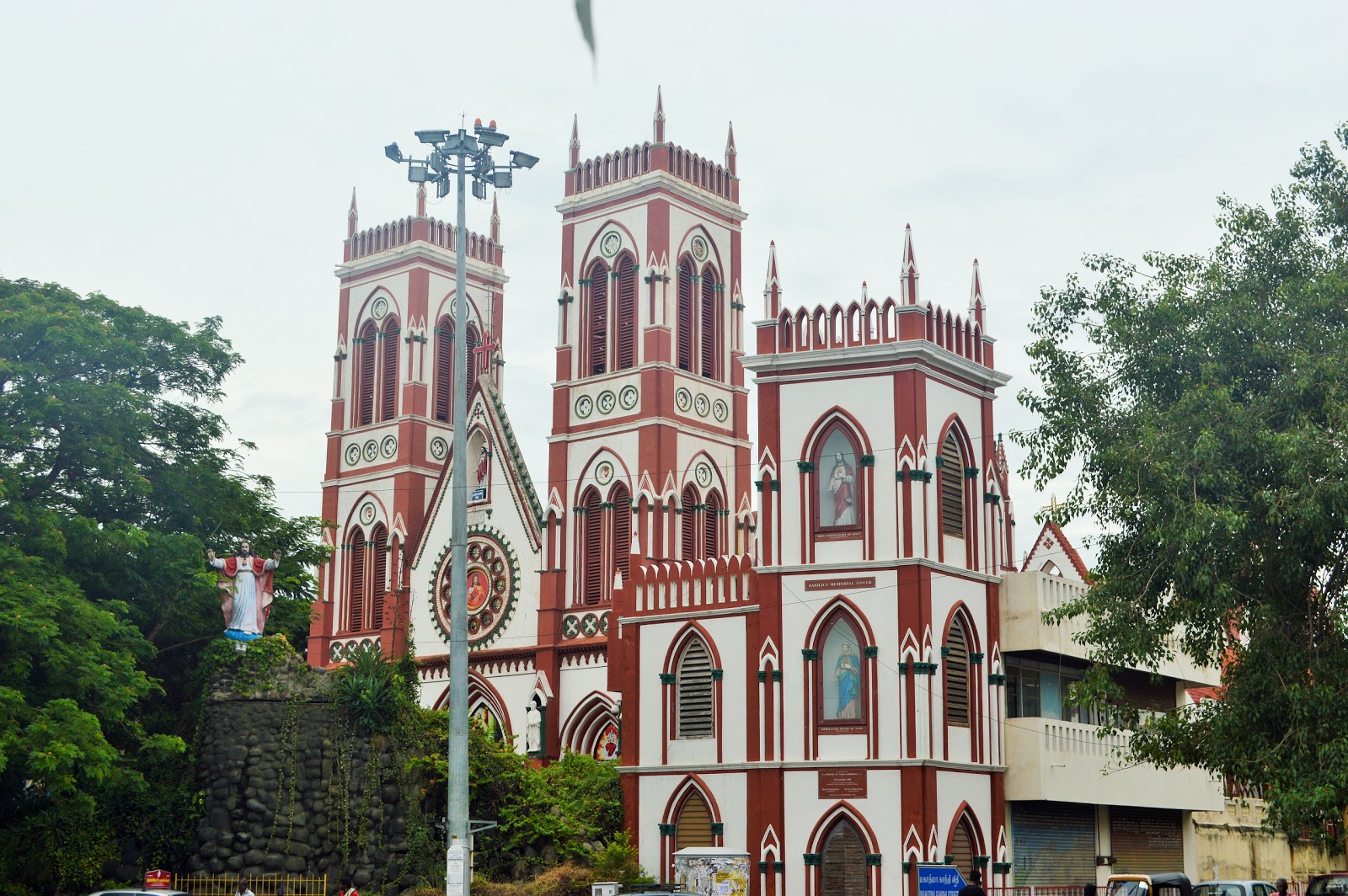 FAMOUS CHURCHES IN PONDICHERRY