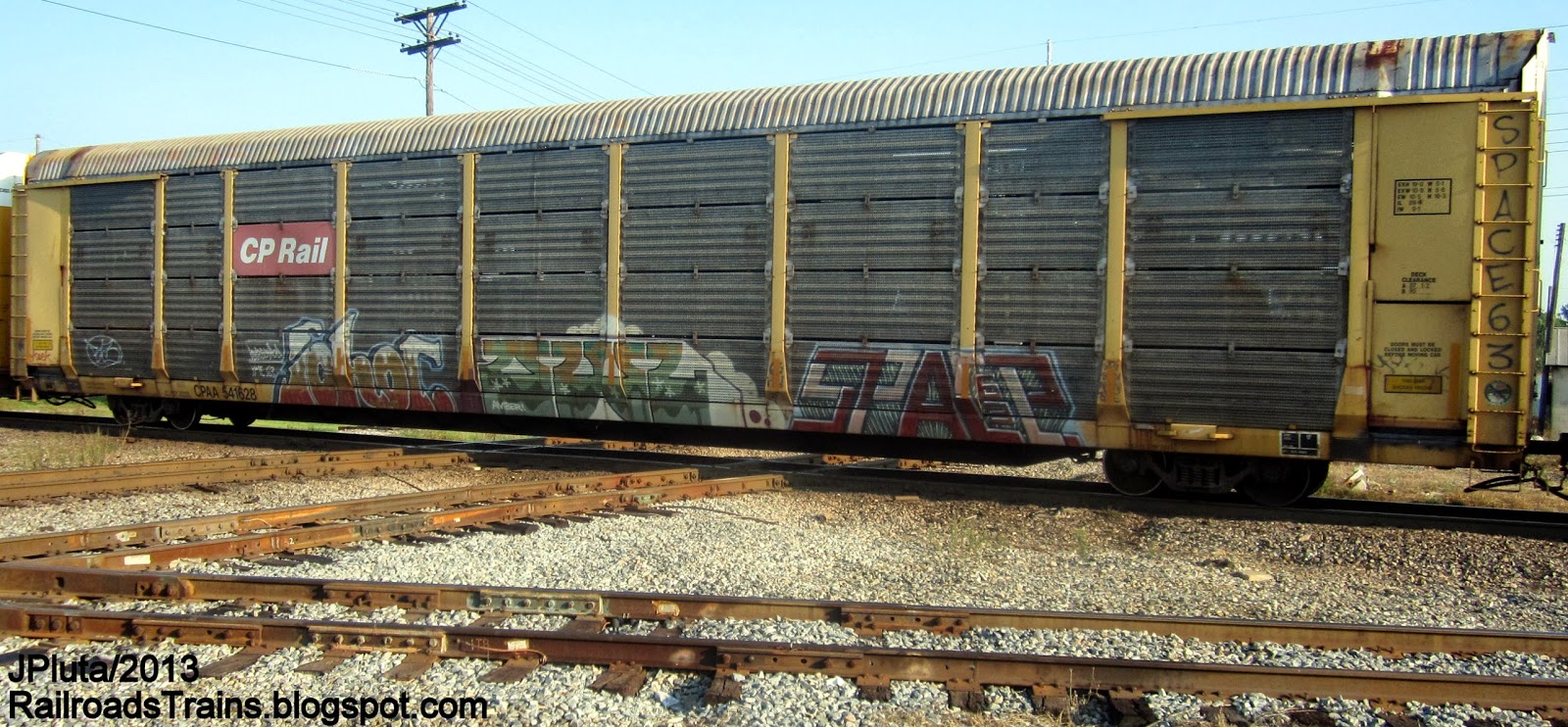 RAILROAD Freight Train Locomotive Engine EMD GE Boxcar BNSF,CSX,FEC ...