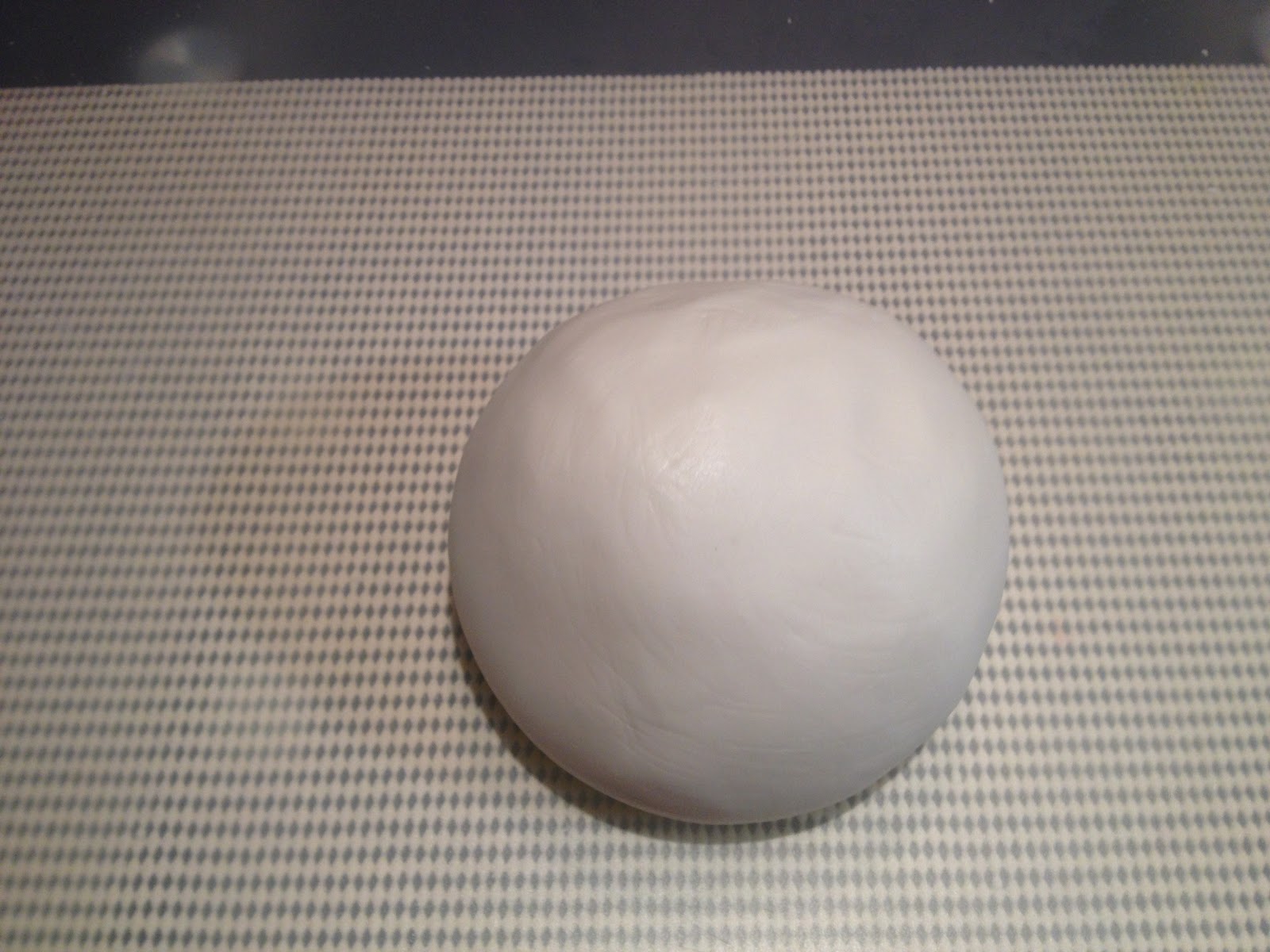 Paso a paso de fondant extendido o masa americana