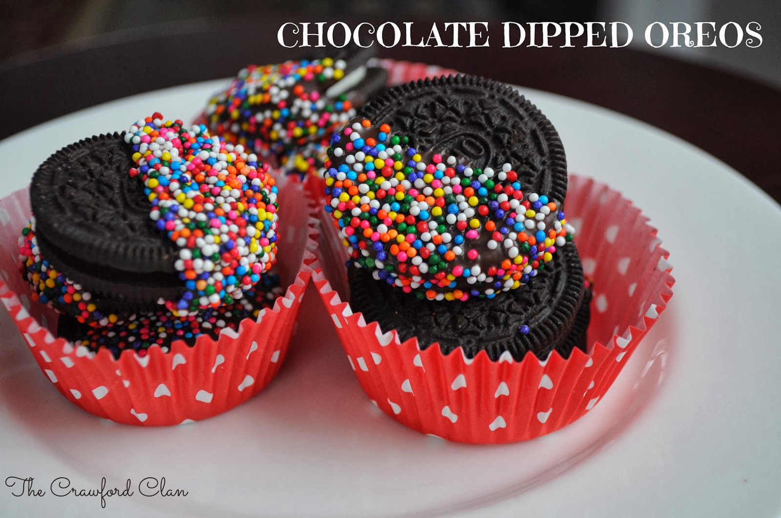 The Crawford Clan: Sunday Sweets: {Chocolate Dipped Oreos}