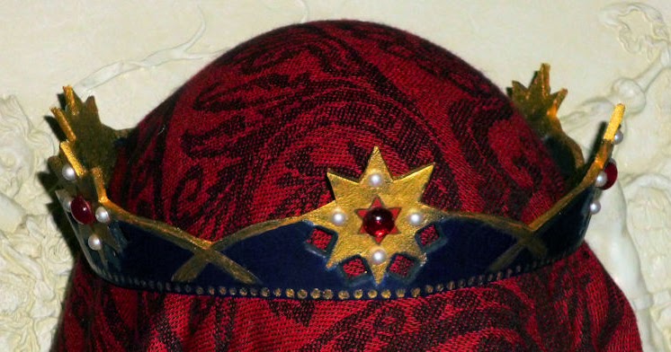 Coronets by Master Tristan: Gold Star Coronet